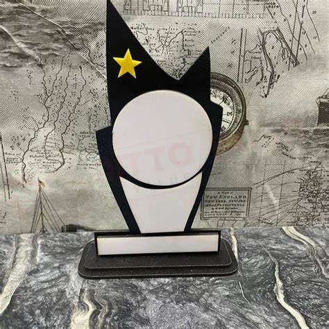 Wooden Plain Trophy At ₹ 450 Lucknow Id 2853412220762