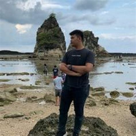 Stream Buih Jadi Permadani Exist Live Ngamen By Zinidin Zidan Ft Tri