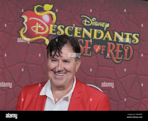 Jeremy Swift Arrives At The Disneys Descendants The Rise Of Red World