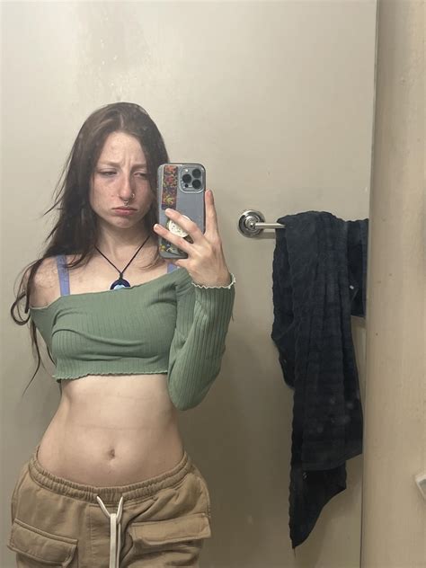 🥒🥒 R Midriff