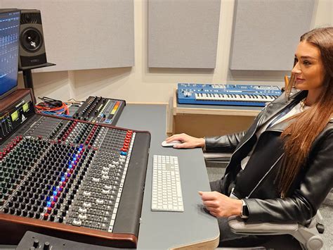 Diploma Dbs Institute