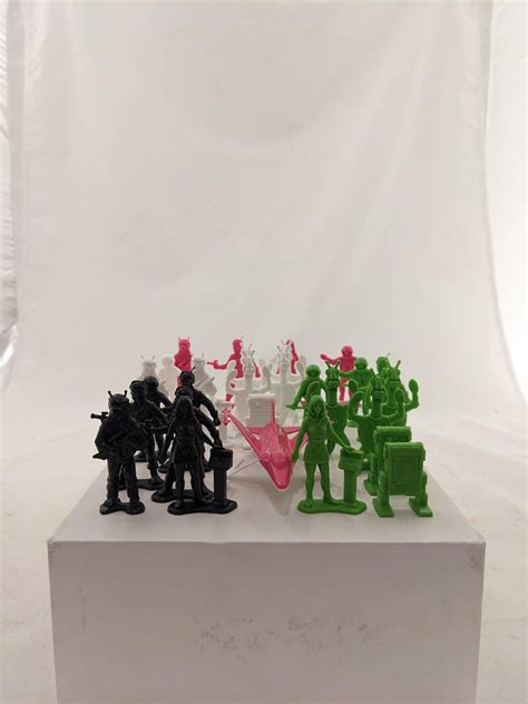 Vintage Tim Mee Toys Plastic Spacemen And Aliens Toy Set C1970 29 Pcs