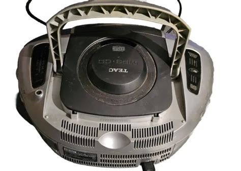 Retro Teac Portable Radio Cd And Cassette Player Boombox Pc D250m 500