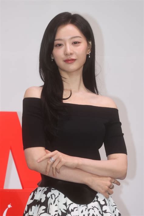 연예거중기 [단독] 눈물의 여왕 김지원 소주 처음처럼 새 모델로 낙점 Daum 카페
