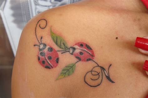 Les 9 Meilleures Images Du Tableau Tatouage Coccinelle Sur Pinterest