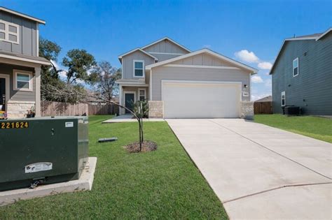 3403 Rancho Primera San Antonio Tx 78224 Alquileres En San Antonio