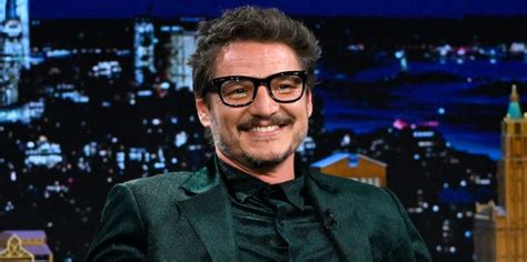 Pedro Pascals Intense Starbucks Order Is Going Viral