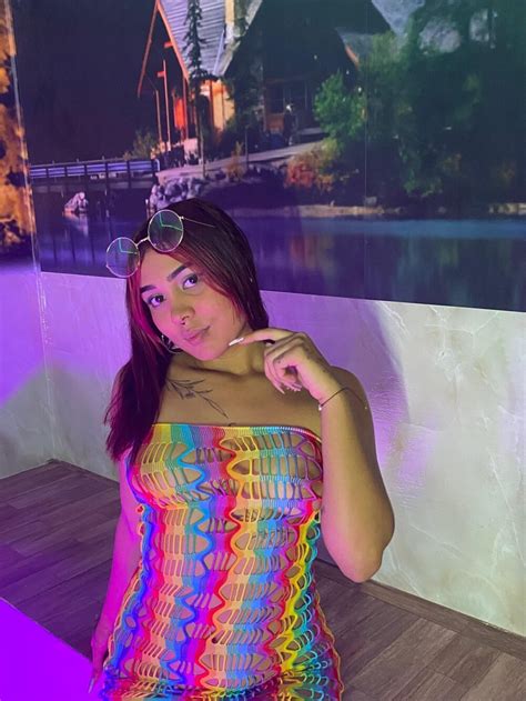 Modelo De Cam Sex Elixir Show De Sexo Ao Vivo Gr Tis E Chat Stripchat