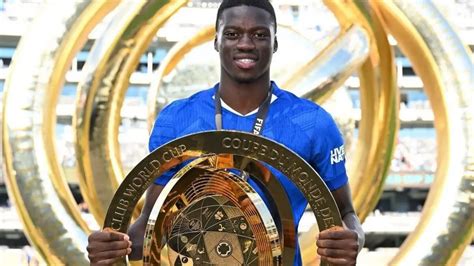 Strasbourg Mamadou Sarr Returns To Chelsea Official