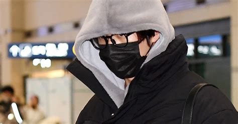 하이라이트 손동운 ‘검정 뿔테 속 카리스마 포토엔hd
