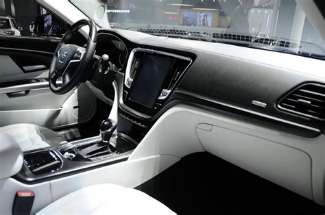 2018 Baic Sedan Models To Use Old E Class Chassis Dubicars New And Used Cars