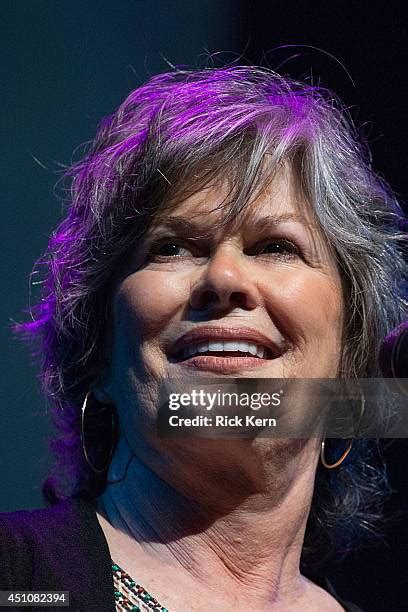 Kt Oslin Photos And Premium High Res Pictures Getty Images