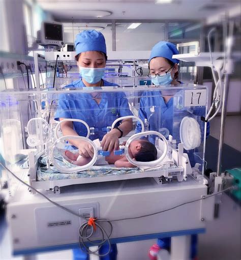 用爱守护希望记新生儿室的美小护 天使之窗 首都医科大学附属北京潞河医院