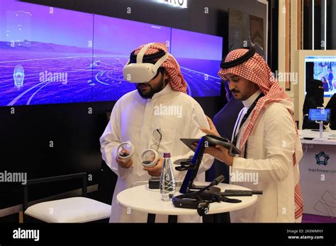 Riyadh Saudi Arabia 13th Sep 2022 A Visitor Experiences Vr Glasses At The 2022 Global Ai