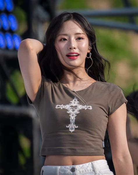 Park Jiwon R Goddesses 2