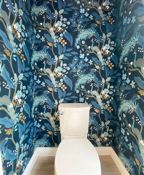 Blue Peacock Wallpaper For A Stunning Master Bath