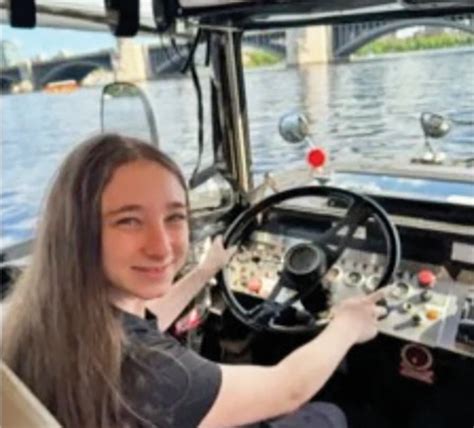 Sar Seventh Grade Visits Boston The Jewish Link