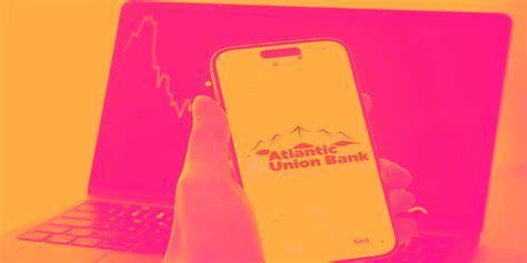 3 Reasons To Sell Aub And 1 Stock To Buy Instead Financialcontent