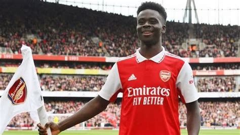 Saka Signs New Long Term Arsenal Deal The Daily Star