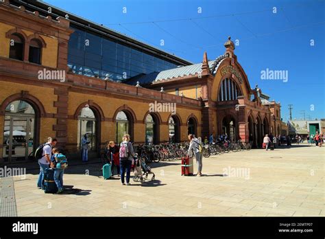 Erfurt Central Railway Station At Willy Brandt Square Stock Photo Alamy