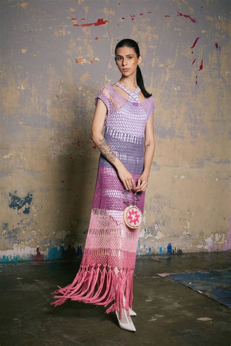La Calidez Del Verano Nos Acompaña Con Estos Vestidos Tejidos En Red Y