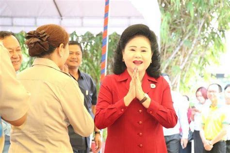 សម្ដេចកិត្ដិព្រឹទ្ធបណ្ឌិត ប៊ុន រ៉ានី ហ៊ុនសែន អញ្ជើញជាអធិបតីភាពដ៏ខ្ពង់ខ្ពស់ក្នុងពិធីចុះសំណេះសំណាល