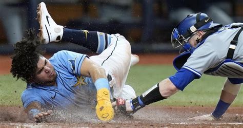 Wander Franco Drives In 3 As Rays Beat Blue Jays 10 5 Globalnewsca