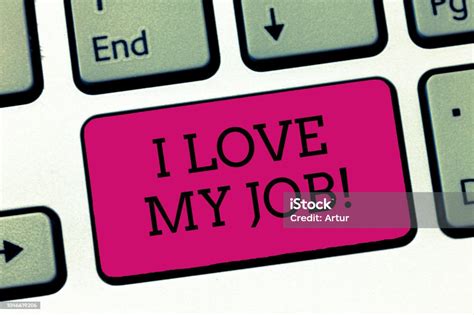 난 내 일을 사랑을 보여주는 작성 하는 개념적 손 비즈니스 사진 즐기고 매일 작업을 보여주는 직업에 Contented를 할당 감정에 대한 스톡 사진 및 기타 이미지 Istock