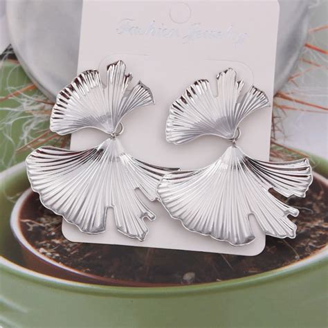 Badu Bg Бохемски геометрични златни обеци с форма на листа от гинко билоба за жени изящни обеци