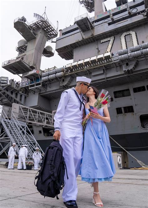 Uss Carl Vinson Cvn 70 170612 N Bl637 012 Western Pacific June 12