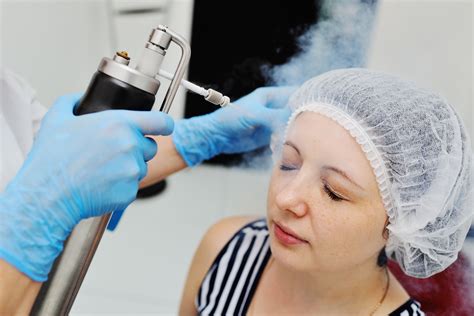 Cryotherapy The Benefits Risks And Facts That You Should Know