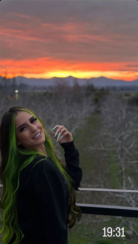 Pin De Vitória Silva Em Ray Marcelle ️ Ideias De Fotos Fotos De Rosto Maquiagem Para Shows