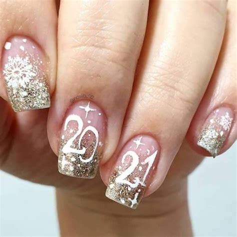 80 Best New Year S Eve Nails To Start A Sparkly 2023 New Years Eve