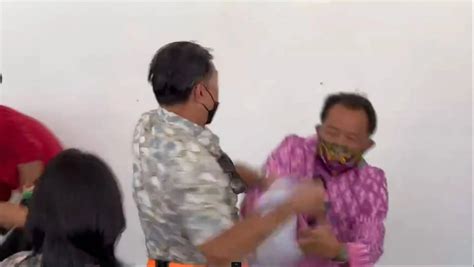 ศรีสุวรรณ โดนต่อยกลางวงสื่อ ปมร้องเรียนเดี่ยว13 โน้ส อุดม