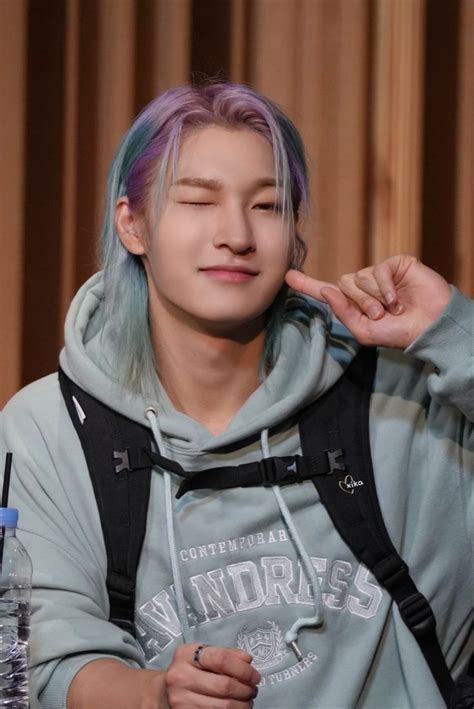 Junji Onlyoneof Fansign 230518 Celebs Singer Kpop