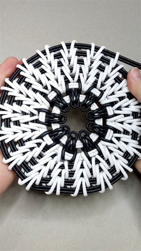 МК по плетению из бумажной лозы в Instagram «Плету 🖤🤍🖤 Чёрно белое это ️ ️ ️ бумажнаялоза