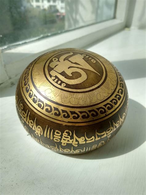 Tibetan Singing Bowl Om Mani Padme Hum
