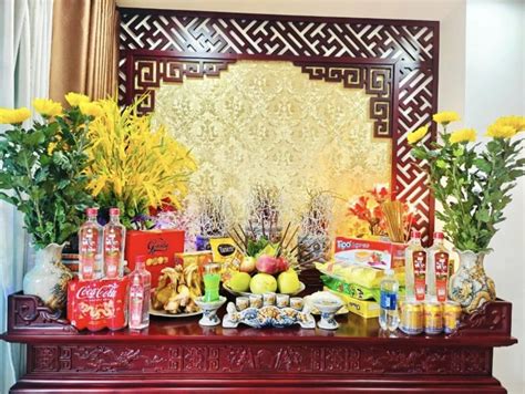 Văn Khấn Rằm Tháng 7 Dành Cho Nghi Lễ Cúng Thần Linh Gia Tiên Và Chúng