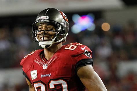 Bills Vs Buccaneers Inactives Vincent Jackson Darrelle Revis Ready