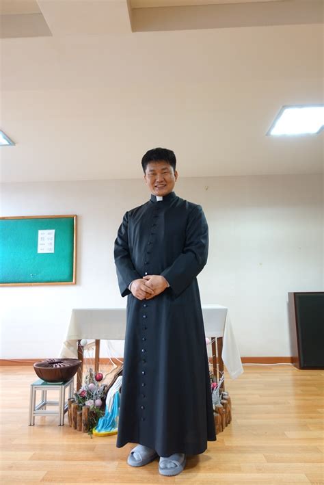 신부님이랑 목사님은 뭐가 달라요