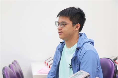 IMG 2252修 飛哥英文