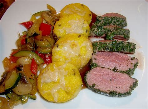 Gekräuterte Lammlachse Ein gutes Rezept Chefkoch de