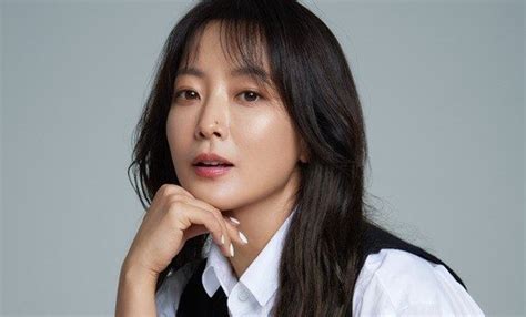 Kim Hee Sun I Feel Sorry Seeing My Daughter Yeon Ah Worrying About