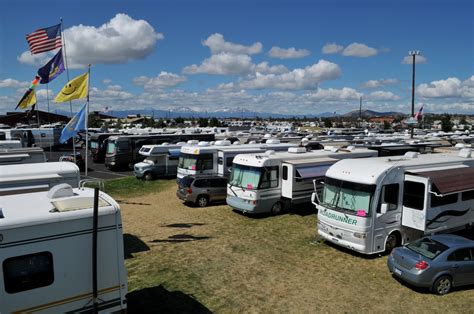 Finding Jerry and Mary: Redmond, Oregon - FMCA Rally
