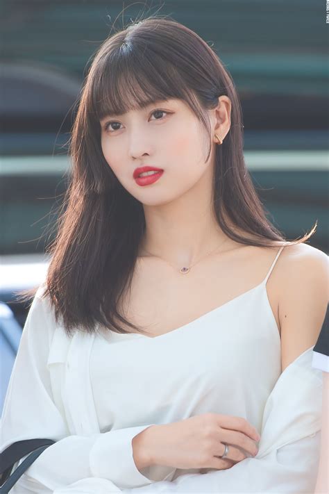 Twice Momo 性感照 性感裸女 Voceimic