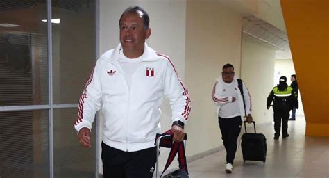 Juan Reynoso Me Veo Hasta Diciembre Del 2025 En La Selección Peruana