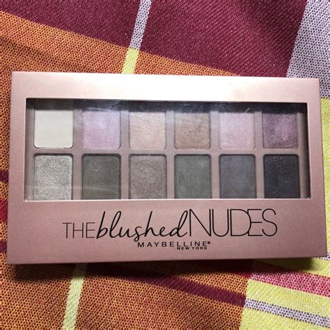 Maybelline 12色眼影盤的價格推薦 2024年11月 比價比個夠biggo