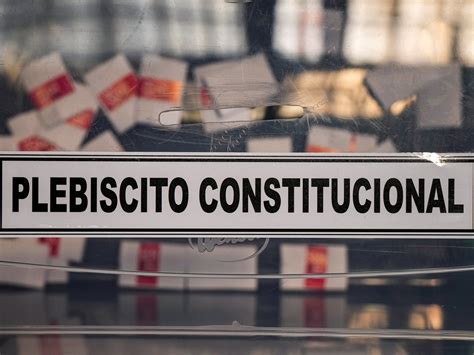 Sin Entusiasmo Chile Es Elegido Entre La Constitución De La Dictadura