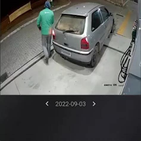 Câmeras De Segurança Flagram Momento Em Que Frentista é Assaltado Em