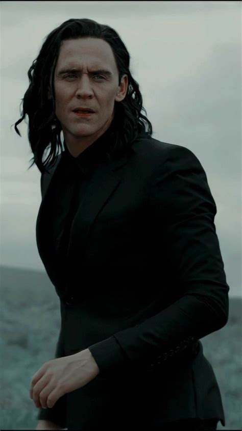 Pin De Kriikk Em Marvel Tom Hiddleston Filmes Marvel Super Herói